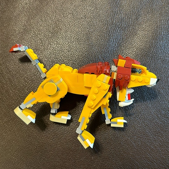 Lego | Toys | Lego Build Lion Animal Build Posable Brick Built King Of ...